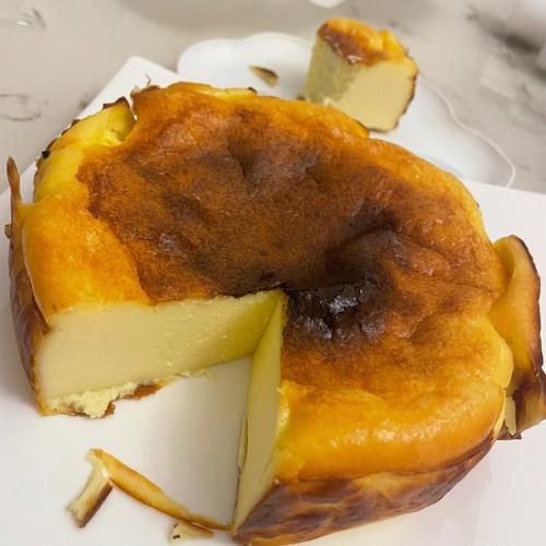 巴斯克芝士蛋糕热量是多少_减肥能吃吗-第3张图片-山城妙识