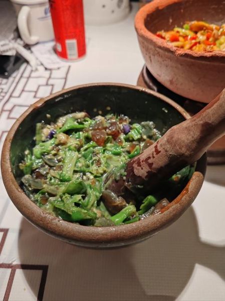 皮蛋辣椒泥怎么做_皮蛋辣椒泥的家常做法-第2张图片-山城妙识