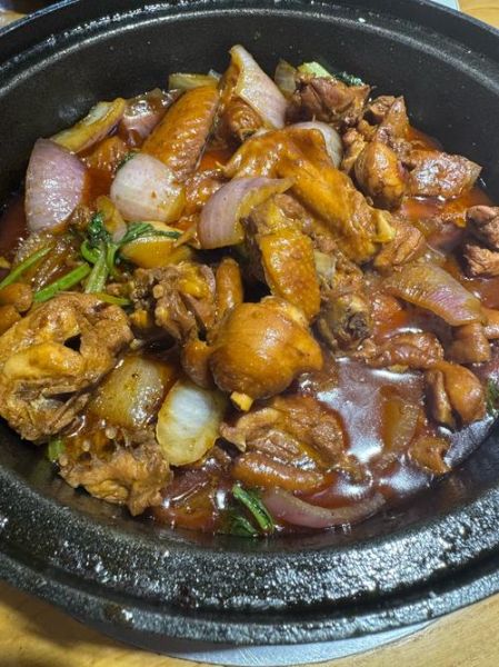 鸡公煲怎么做才入味_鸡公煲用鸡腿还是整鸡-第1张图片-山城妙识 鸡公煲怎么做才入味_鸡公煲用鸡腿还是整鸡-第1张图片-山城妙识