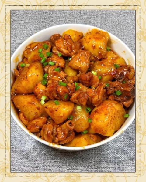 正宗土豆炖鸡块怎么做_土豆炖鸡块先焯水还是先炒糖色-第3张图片-山城妙识 正宗土豆炖鸡块怎么做_土豆炖鸡块先焯水还是先炒糖色-第3张图片-山城妙识