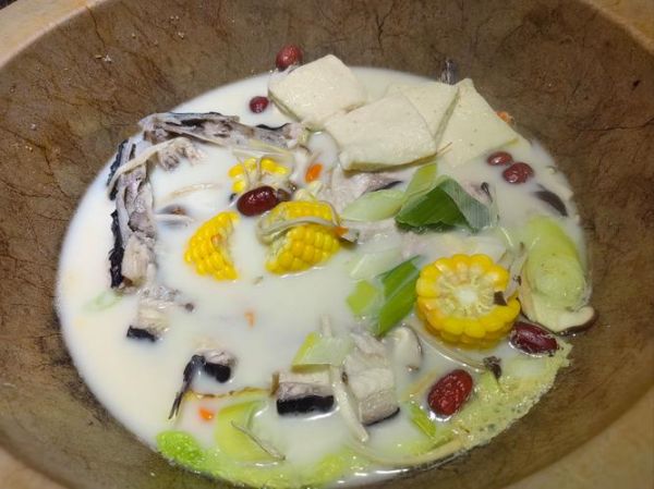 蒸汽石锅鱼怎么做_蒸汽石锅鱼用什么鱼最好-第1张图片-山城妙识 蒸汽石锅鱼怎么做_蒸汽石锅鱼用什么鱼最好-第1张图片-山城妙识