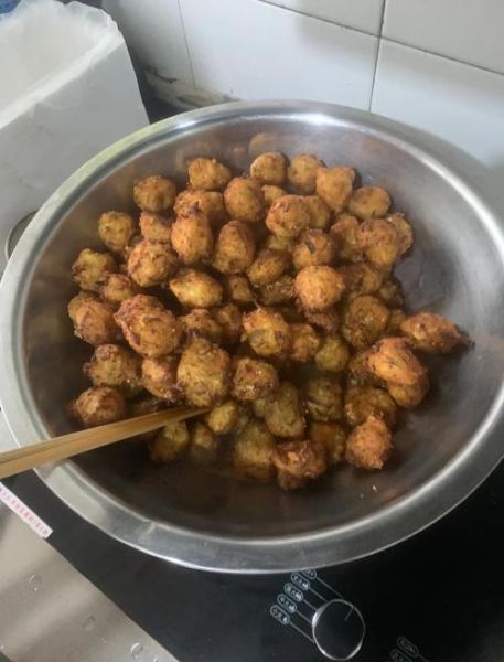 素馅丸子怎么做_素馅丸子用什么配料-第3张图片-山城妙识