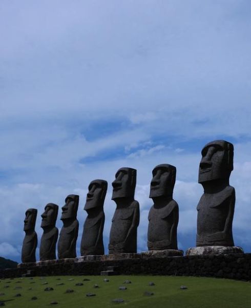 复活节岛石像下半身为什么被埋_石像下半身埋多深-第1张图片-山城妙识 复活节岛石像下半身为什么被埋_石像下半身埋多深-第1张图片-山城妙识