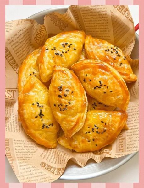 不用烤箱怎么做菠萝派_家常菠萝派做法-第1张图片-山城妙识