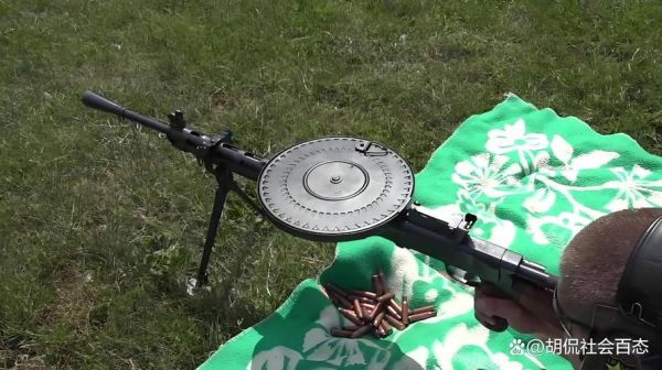 大盘鸡机枪真名是什么_大盘鸡机枪原型枪-第3张图片-山城妙识