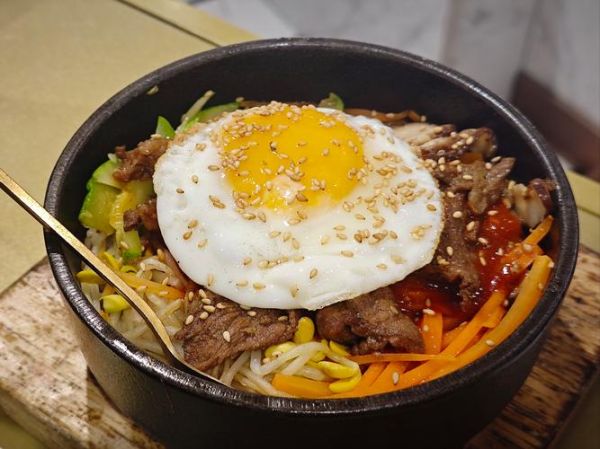 牛肉石锅拌饭怎么做_正宗韩式做法-第1张图片-山城妙识 牛肉石锅拌饭怎么做_正宗韩式做法-第1张图片-山城妙识