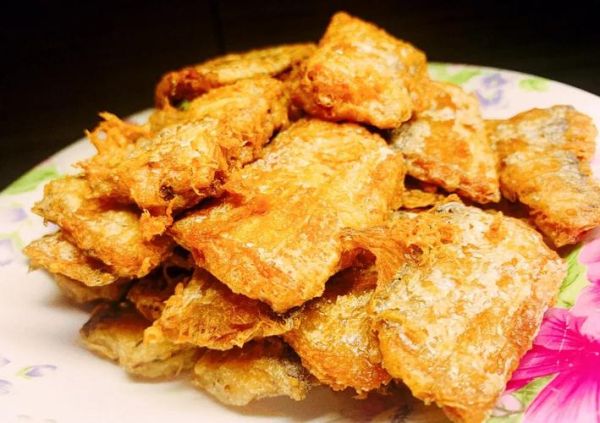 干炸带鱼段怎么做才酥脆_干炸带鱼段用面粉还是淀粉-第2张图片-山城妙识