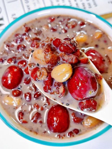 花生红豆粥的做法_花生红豆粥怎么煮才软糯-第3张图片-山城妙识