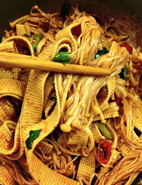 凉拌金针菇豆腐皮怎么做_凉拌金针菇豆腐皮热量高吗-第2张图片-山城妙识