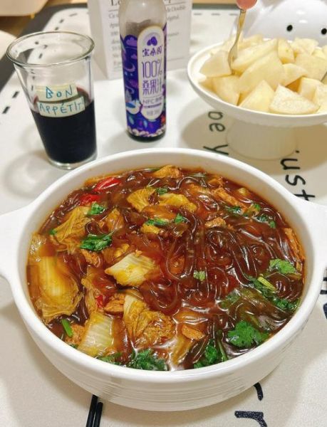 东北家常吃什么菜_东北人冬天必吃哪些炖菜-第1张图片-山城妙识 东北家常吃什么菜_东北人冬天必吃哪些炖菜-第1张图片-山城妙识