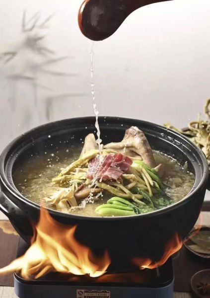 笋干老鸭汤的做法_笋干老鸭汤的功效-第2张图片-山城妙识