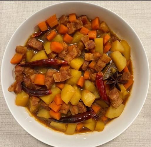 五花肉烧土豆怎么做_五花肉烧土豆先炒还是先炖-第2张图片-山城妙识 五花肉烧土豆怎么做_五花肉烧土豆先炒还是先炖-第2张图片-山城妙识