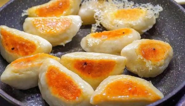 生煎包和水煎包有什么区别_哪个更好吃-第1张图片-山城妙识