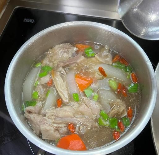 羊杂汤怎么熬才白_羊汤馆不腥的秘诀-第3张图片-山城妙识 羊杂汤怎么熬才白_羊汤馆不腥的秘诀-第3张图片-山城妙识