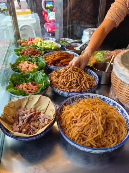 卤肉卷怎么做_卤肉卷配料有哪些-第2张图片-山城妙识 卤肉卷怎么做_卤肉卷配料有哪些-第2张图片-山城妙识