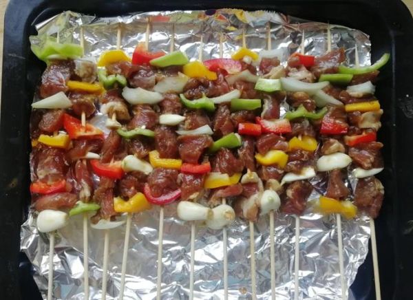 家庭羊肉串怎么腌制_羊肉串腌制多久才入味-第3张图片-山城妙识
