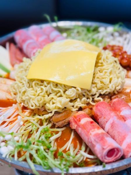 芝士火锅是什么梗_芝士火锅梗怎么来的-第1张图片-山城妙识 芝士火锅是什么梗_芝士火锅梗怎么来的-第1张图片-山城妙识