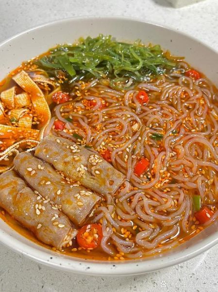 减肥吃荞麦面还是魔芋面_哪个更掉秤-第1张图片-山城妙识