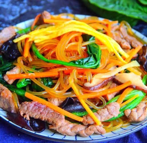 韩式拌杂菜怎么做_正宗韩式拌杂菜配方-第1张图片-山城妙识