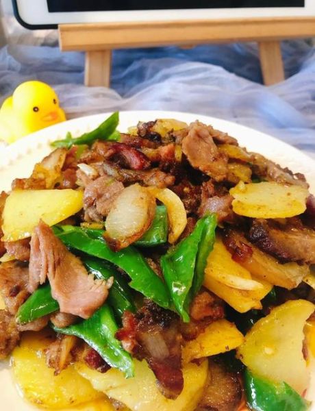 腊肉炒什么菜好吃_腊肉搭配蔬菜推荐-第3张图片-山城妙识