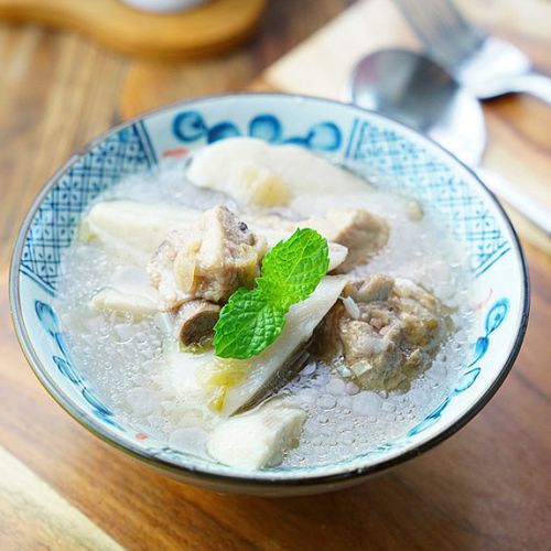 排骨芋头汤怎么炖好喝_排骨芋头汤需要焯水吗-第3张图片-山城妙识