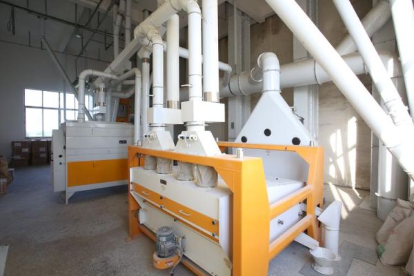 大型面粉加工成套设备多少钱_如何选择合适型号-第1张图片-山城妙识