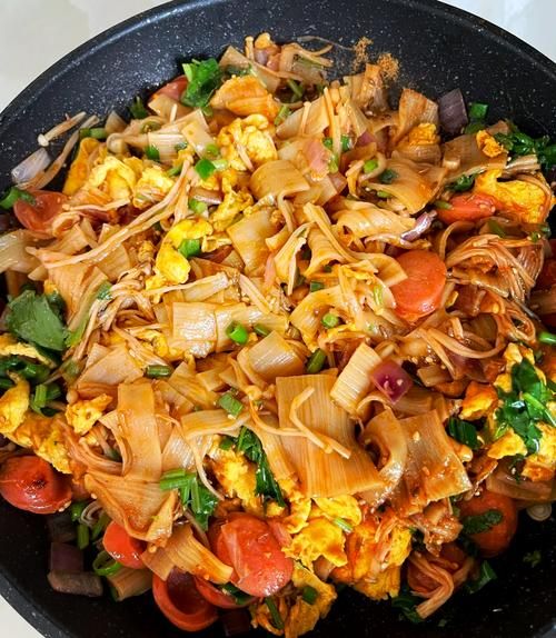 摆摊炒冷面怎么做_摆摊炒冷面用什么酱-第1张图片-山城妙识