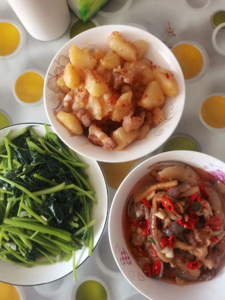 红烧土豆叶事件真相_红烧土豆叶为什么火了-第2张图片-山城妙识