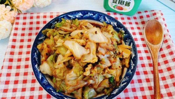 酱爆洋白菜怎么做_酱爆洋白菜热量高吗-第1张图片-山城妙识