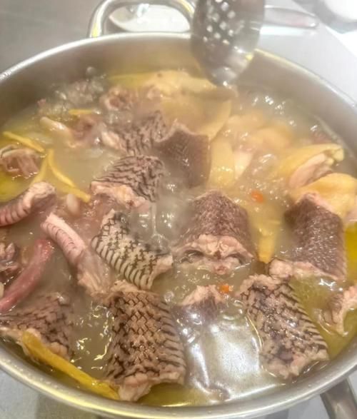 海蛇的功效与作用_海蛇怎么吃效果最好-第1张图片-山城妙识 海蛇的功效与作用_海蛇怎么吃效果最好-第1张图片-山城妙识