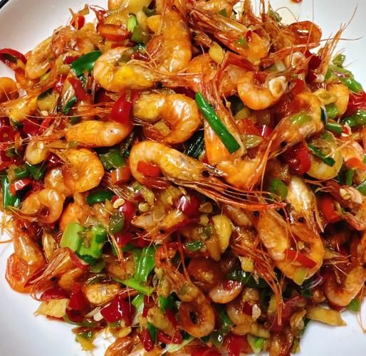 爆炒小河虾怎么做好吃_小河虾要不要焯水-第1张图片-山城妙识 爆炒小河虾怎么做好吃_小河虾要不要焯水-第1张图片-山城妙识