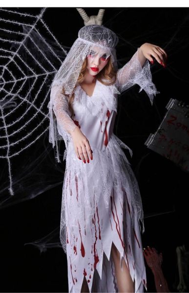 万圣节有哪些风俗活动_万圣节为什么要扮鬼-第1张图片-山城妙识