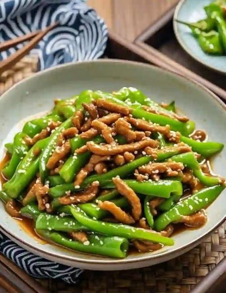 青椒炒肉皮怎么炒好吃_青椒炒肉皮的家常做法-第1张图片-山城妙识 青椒炒肉皮怎么炒好吃_青椒炒肉皮的家常做法-第1张图片-山城妙识