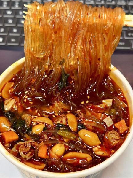 买的酸辣粉怎么泡_酸辣粉调料怎么用-第3张图片-山城妙识