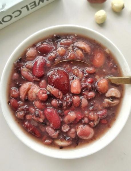 八宝粥的功效与作用禁忌_孕妇能吃吗-第1张图片-山城妙识