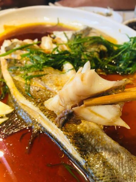 海鲈鱼怎么烧_清蒸还是红烧好吃-第3张图片-山城妙识