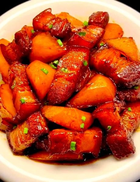 土豆炖肉怎么做好吃_家常做法视频-第1张图片-山城妙识