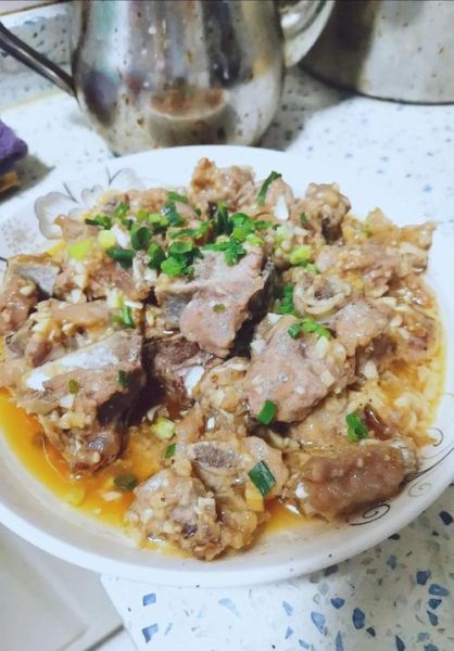 蒜蓉蒸排骨怎么做_广式蒸排骨要焯水吗-第2张图片-山城妙识 蒜蓉蒸排骨怎么做_广式蒸排骨要焯水吗-第2张图片-山城妙识