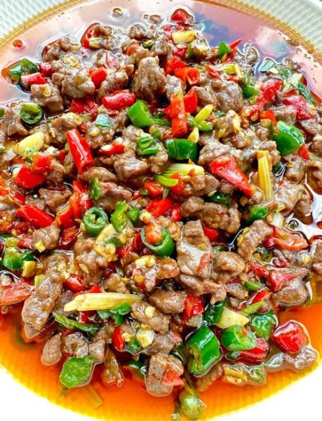 辣椒炒牛肉怎么做好吃_牛肉嫩滑不柴的秘诀-第2张图片-山城妙识 辣椒炒牛肉怎么做好吃_牛肉嫩滑不柴的秘诀-第2张图片-山城妙识