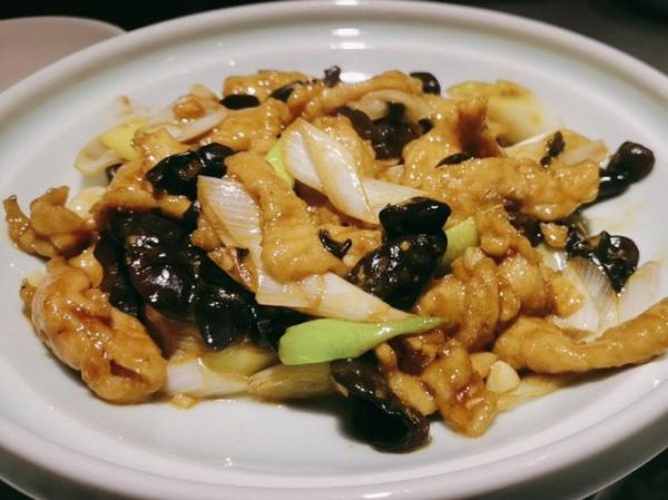 山西过油肉怎么做_正宗过油肉选什么肉-第3张图片-山城妙识