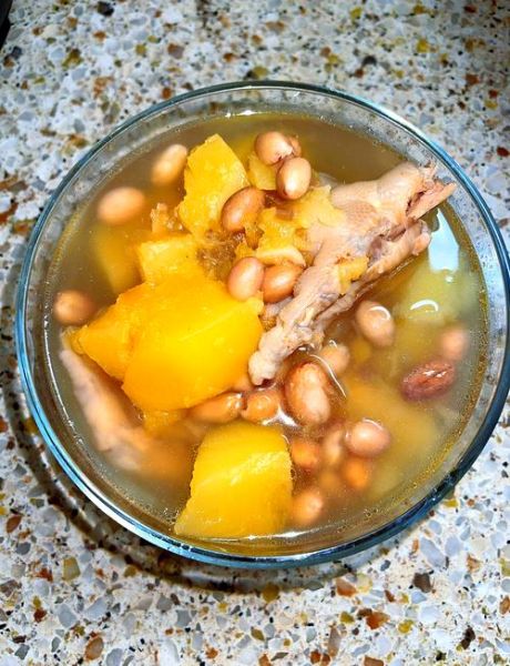 木瓜花生排骨汤的做法_孕妇可以喝吗-第1张图片-山城妙识