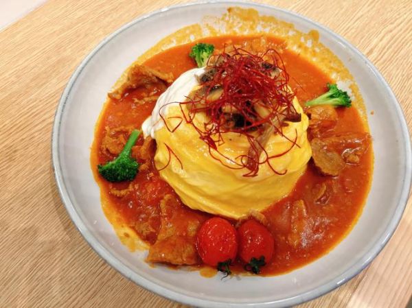 咖喱蛋包饭热量高吗_减肥能吃吗-第1张图片-山城妙识