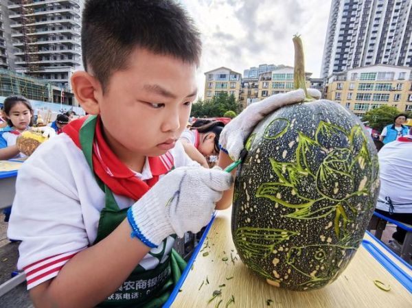 南瓜灯雕刻图片_如何雕刻南瓜灯-第1张图片-山城妙识 南瓜灯雕刻图片_如何雕刻南瓜灯-第1张图片-山城妙识