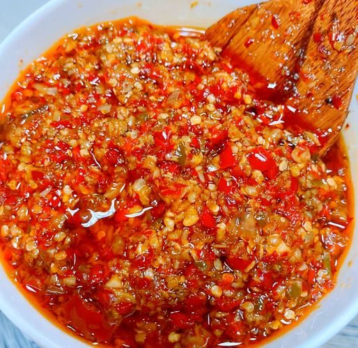 家常辣椒酱怎么做_辣椒酱怎么保存-第1张图片-山城妙识