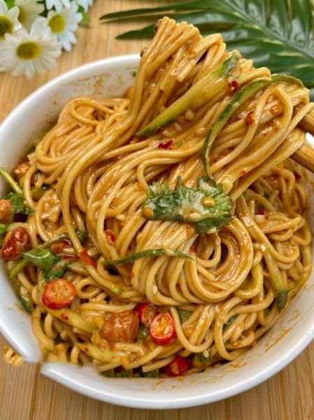 秘制麻酱拌面怎么做_秘制麻酱拌面酱汁比例-第2张图片-山城妙识 秘制麻酱拌面怎么做_秘制麻酱拌面酱汁比例-第2张图片-山城妙识