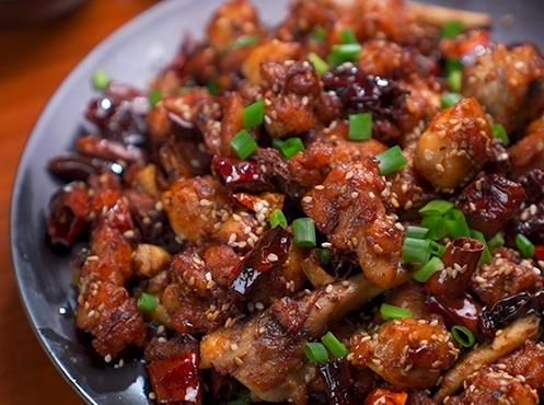 干锅鸡腿怎么做好吃_干锅鸡腿的家常做法-第2张图片-山城妙识