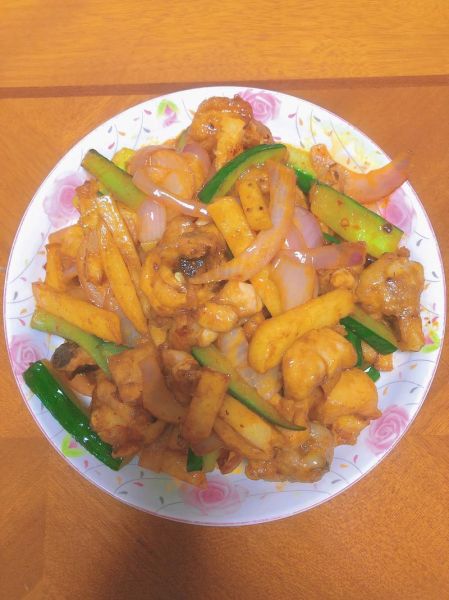 干锅鸡腿怎么做好吃_干锅鸡腿的家常做法-第3张图片-山城妙识