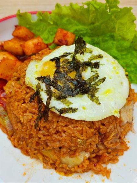 韩国泡菜炒饭怎么做_韩国泡菜炒饭热量高吗-第1张图片-山城妙识