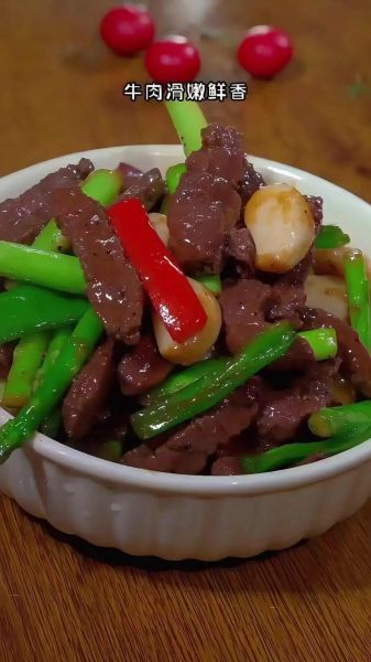 鲜牛肉怎么炒才好吃_炒牛肉嫩滑不柴的秘诀-第2张图片-山城妙识