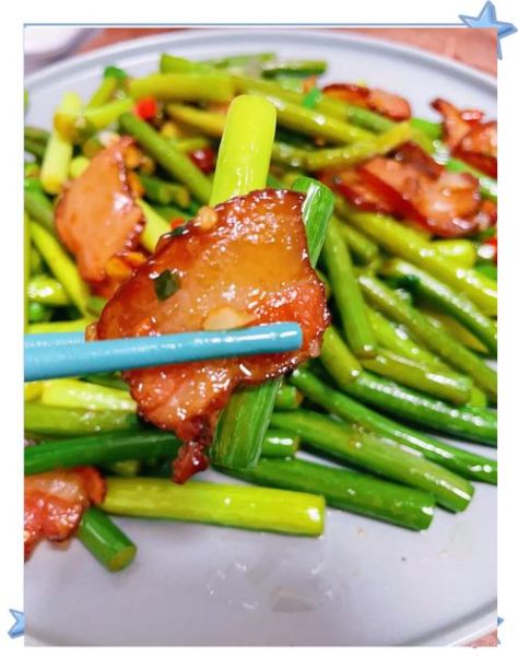 蒜苔炒腊肉怎么做_腊肉炒蒜苔家常做法-第3张图片-山城妙识 蒜苔炒腊肉怎么做_腊肉炒蒜苔家常做法-第3张图片-山城妙识
